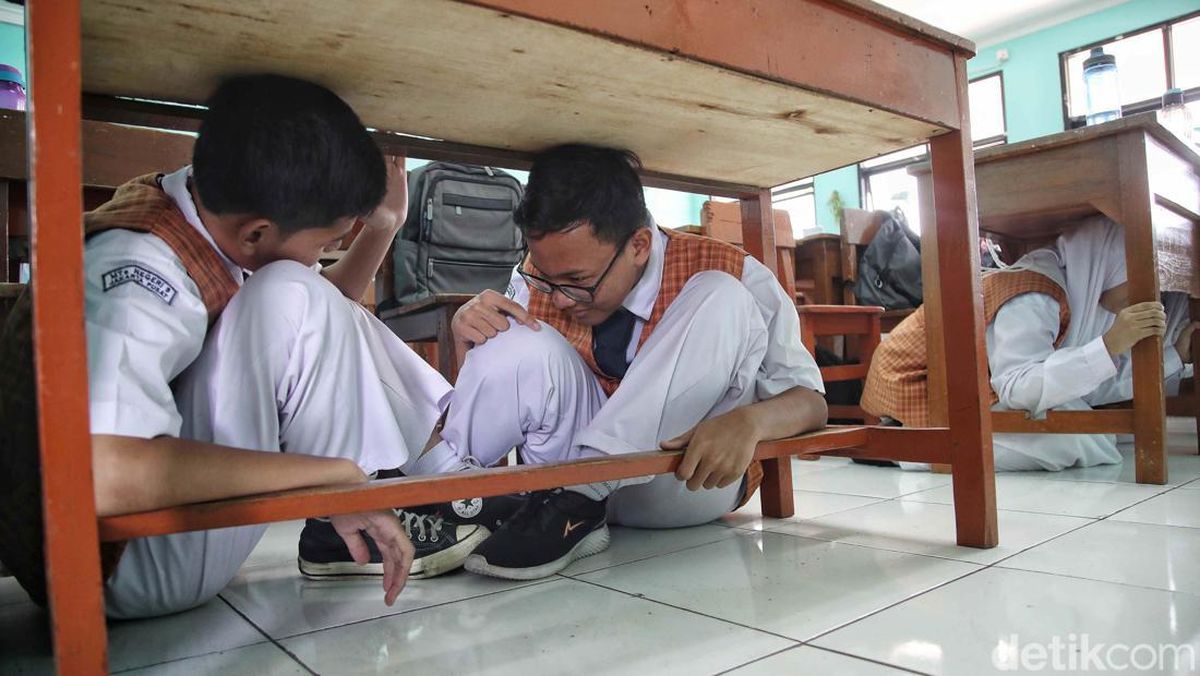 Simulasi Bencana di Sekolah: Jangan Sekadar Formalitas! – Tunas Hijau ID